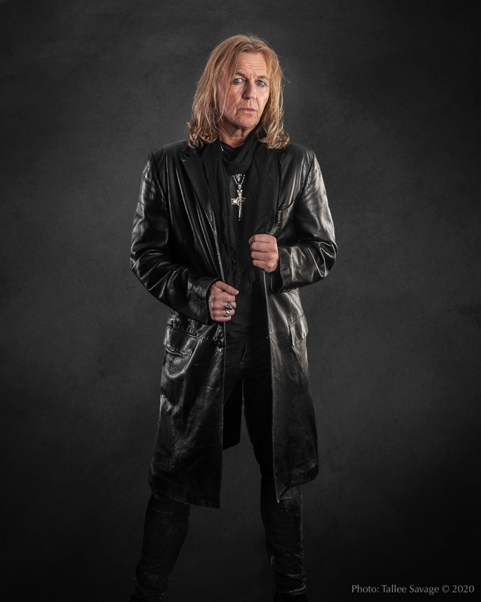 Ronnie Atkins razkril naslovno skladbo - ROCK HARD